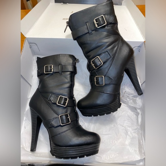 JustFab | Shoes | Ankle Heeled Boots With Treaded Bottom Just Fab Gemma ...